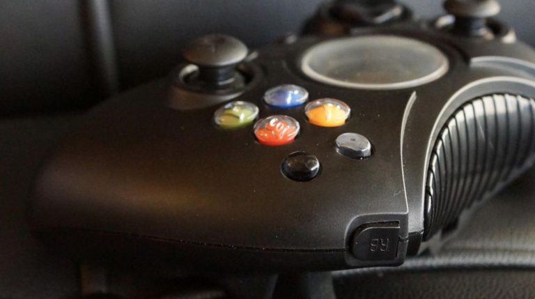 “The Duke” Xbox controller is coming back, but not from Microsoft ...
